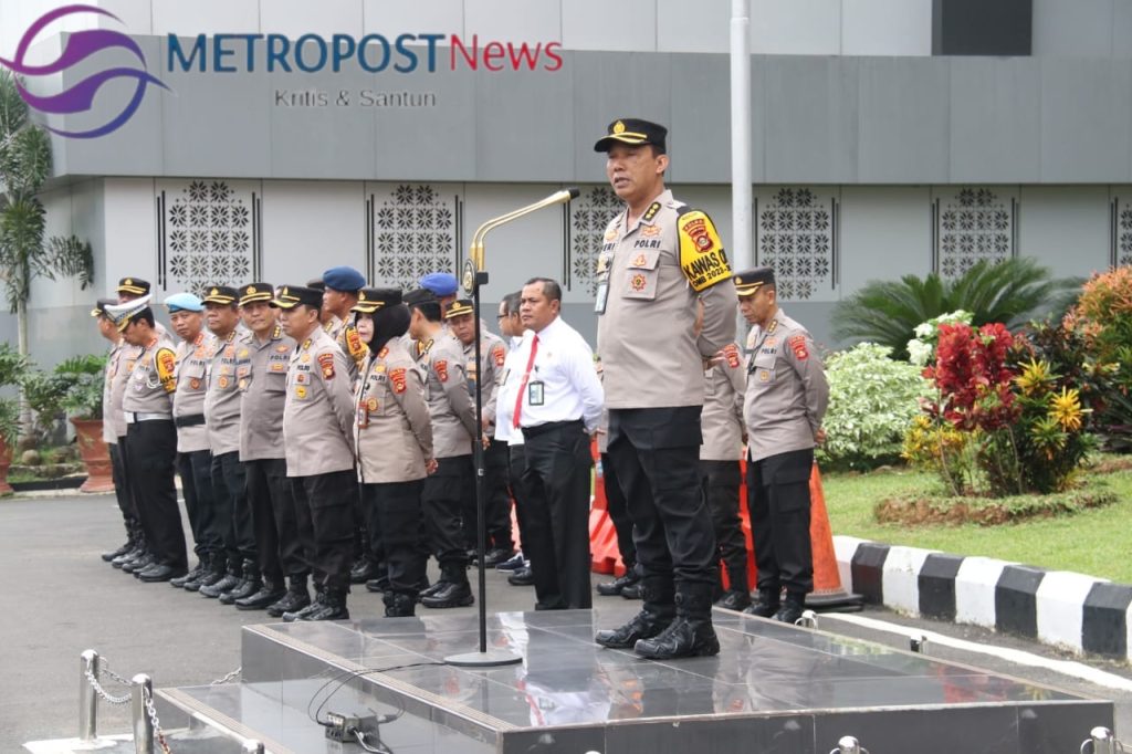 Irwasda Polda Sumsel Kombes Pol Feri Handoko SH,SIK Memberikan Arahan Penting Dalam Apel Pagi ...