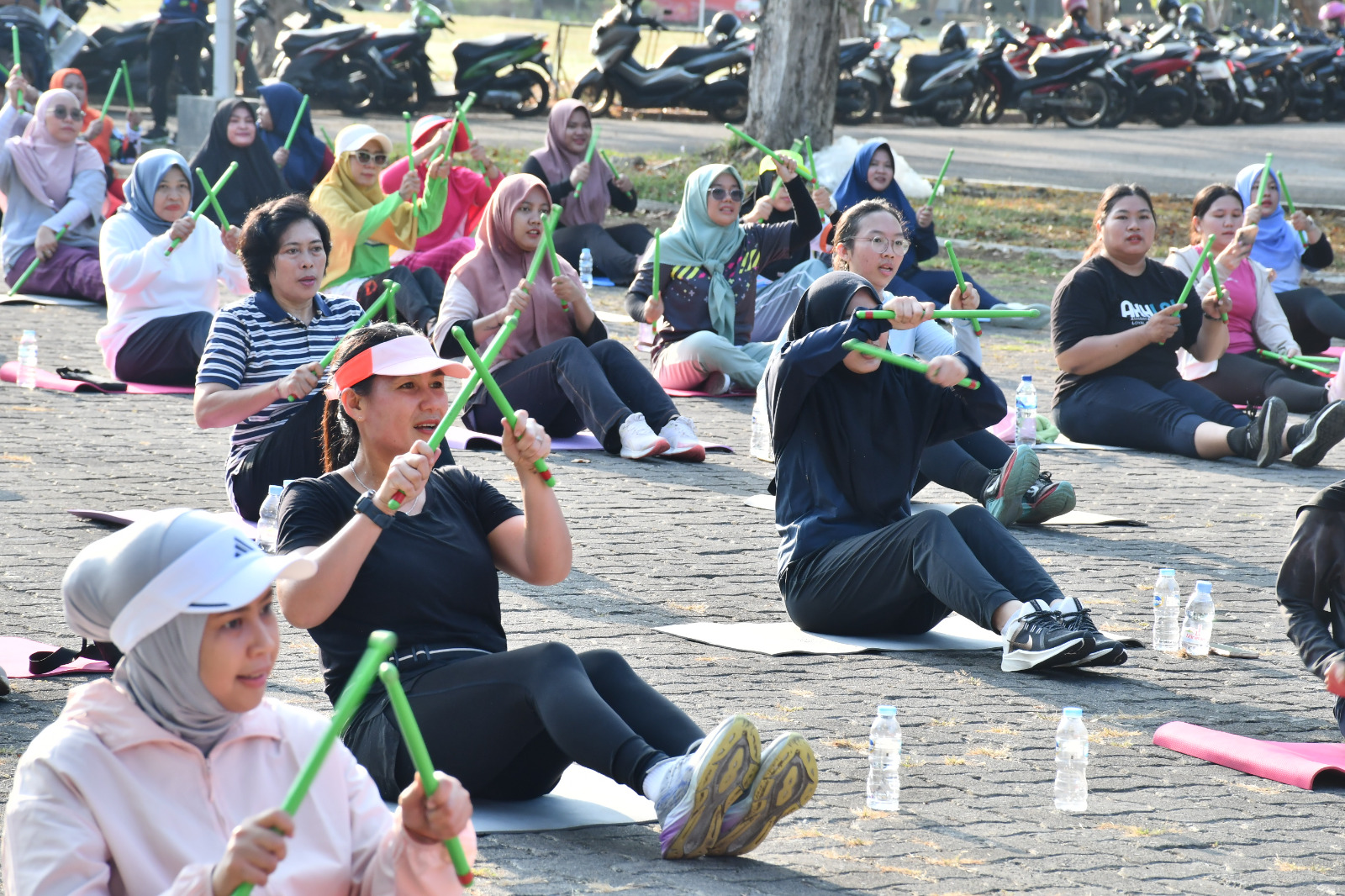 Senam Pound Fit dan Healthy Talk Awali Wellness Program 2024, Komitmen ...